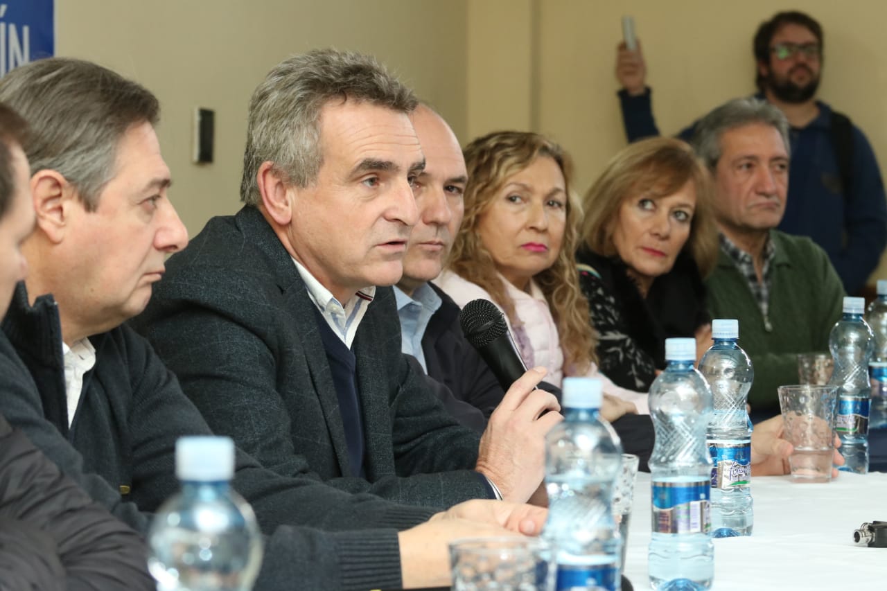 Agustín Rossi: «Necesitamos construir una nueva esperanza» – Informe ...