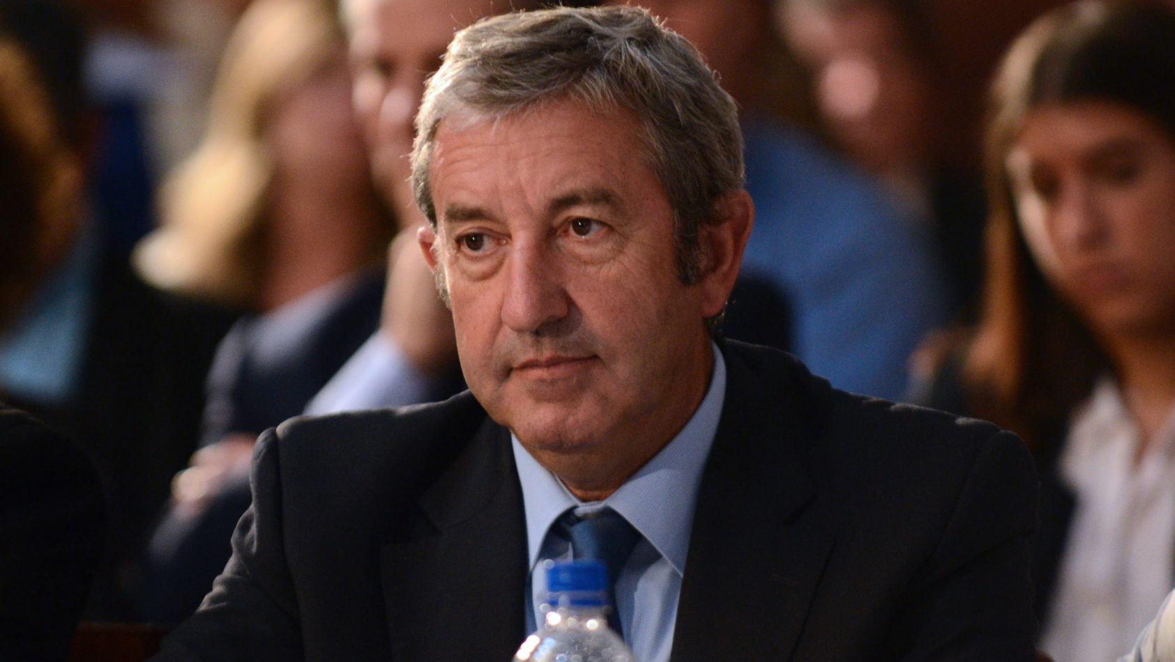 Cobos salió a pegarle a Peña y la UCR piensa en redefinir su rol dentro ...