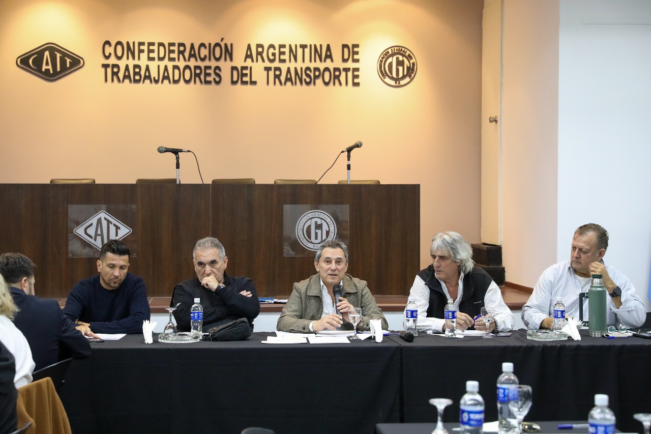 La CATT firmó un acuerdo con la JST, ratificó su apoyo a Massa y ...