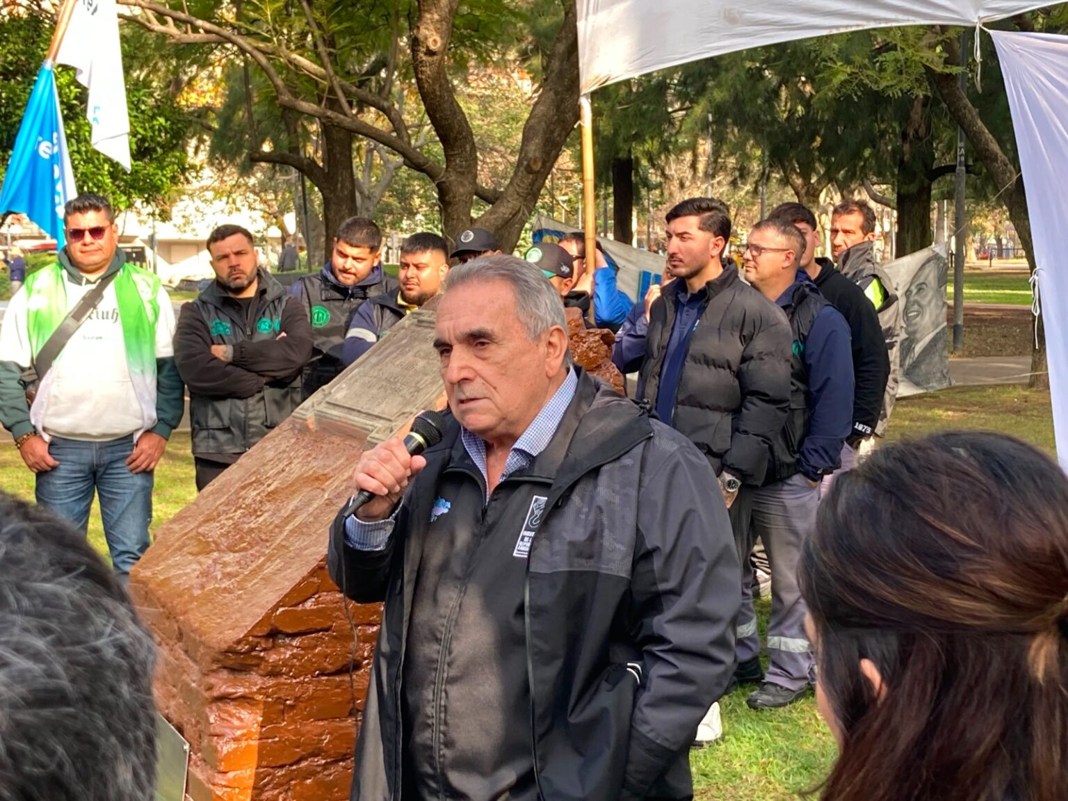 Juan Carlos Schmid: “Es bueno recordar, pero es mejor comprometerse con ...